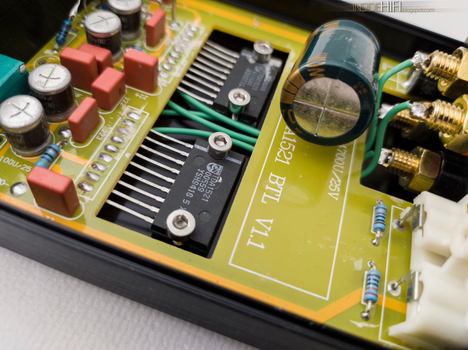 Inside Hi-Fi: Nobsound TDA1521 amplifier