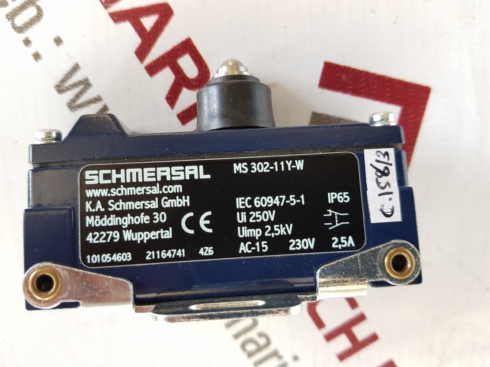 SCHMERSAL MS 302-11Y-W LIMIT SWITCH - Aeliya Marine