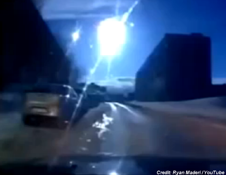Stunning Footage of Suspected Meteor Captured by Dash-Cams | VIDEO