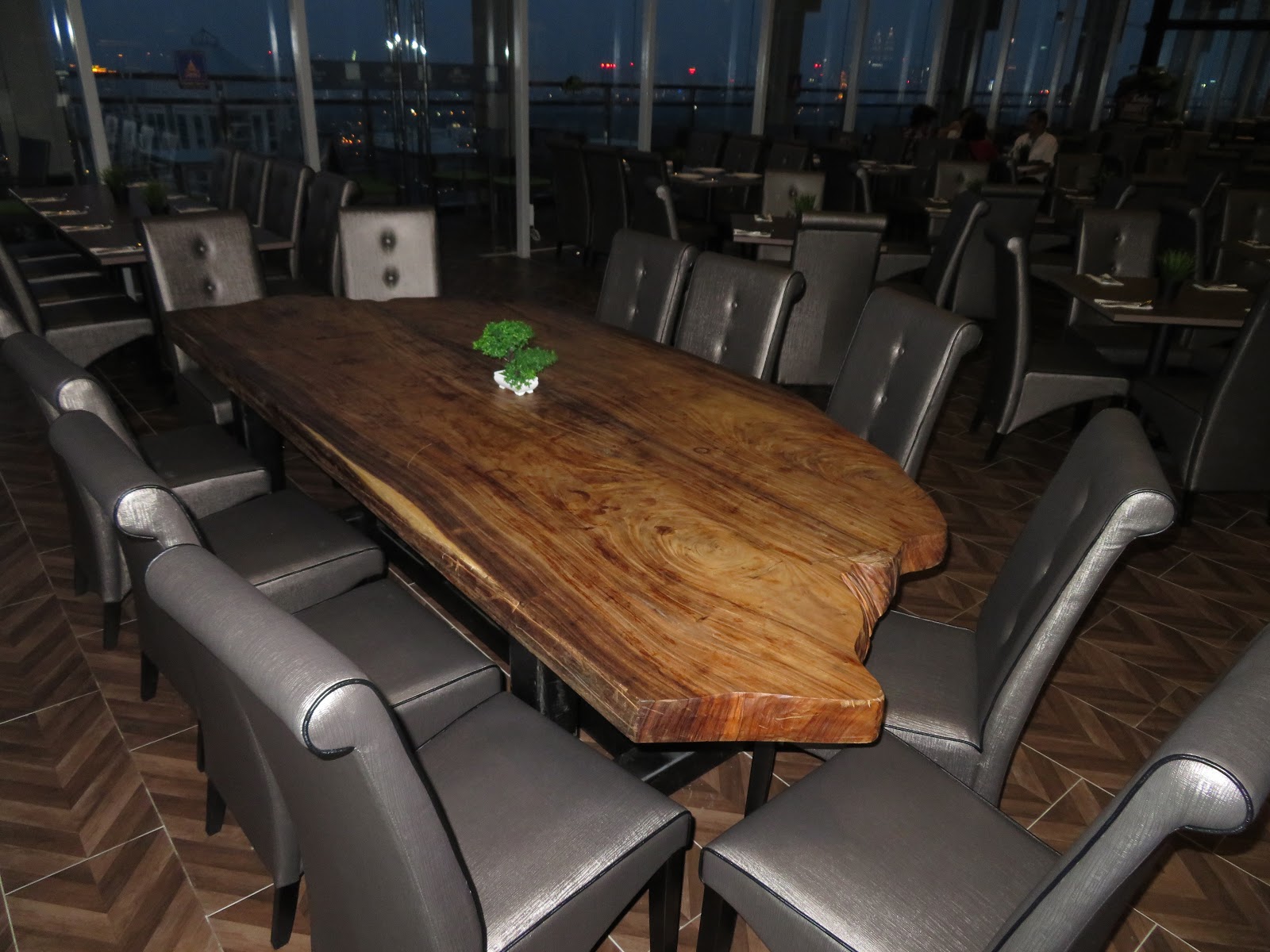 Kee Hua Chee Live!: SHARON LIAN AND LINA CHUA HOSTED BIRTHDAY DINNER ...