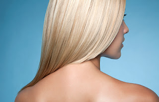 Sfaturi Utile: Sfaturi pentru parul blond si uscat