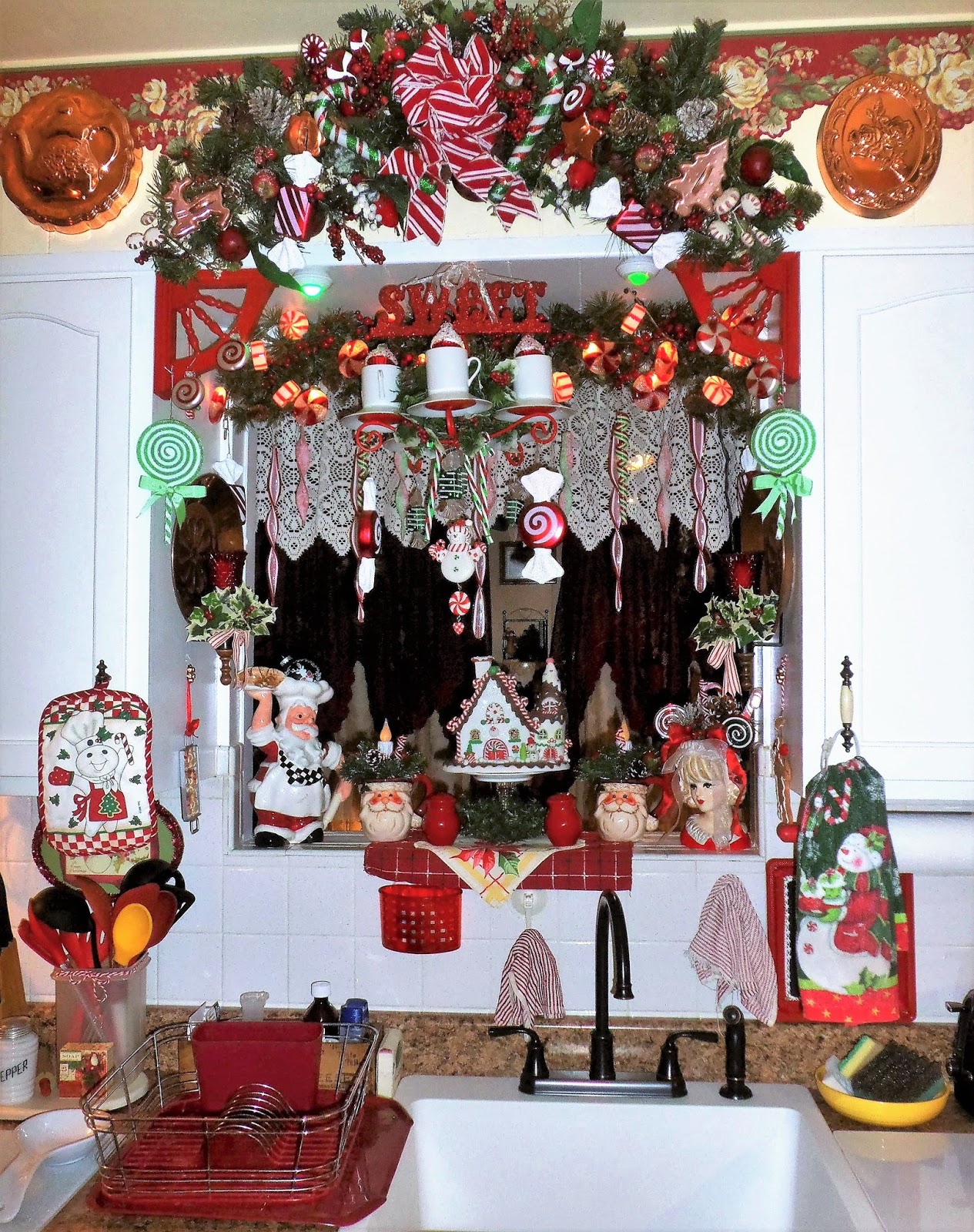 A DEBBIE-DABBLE CHRISTMAS: Christmas Candy Kitchen, Part 1, Christmas ...