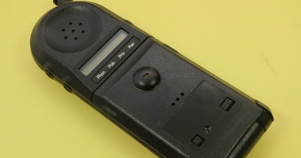 BugWorkShop - 甲蟲工作室: Motorola（摩托羅拉）天地線 CT2 無線電話 - 拆解（二）