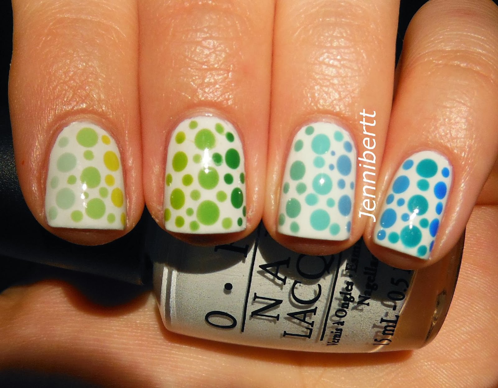 Jennibertt's Nails: Ombre Dots