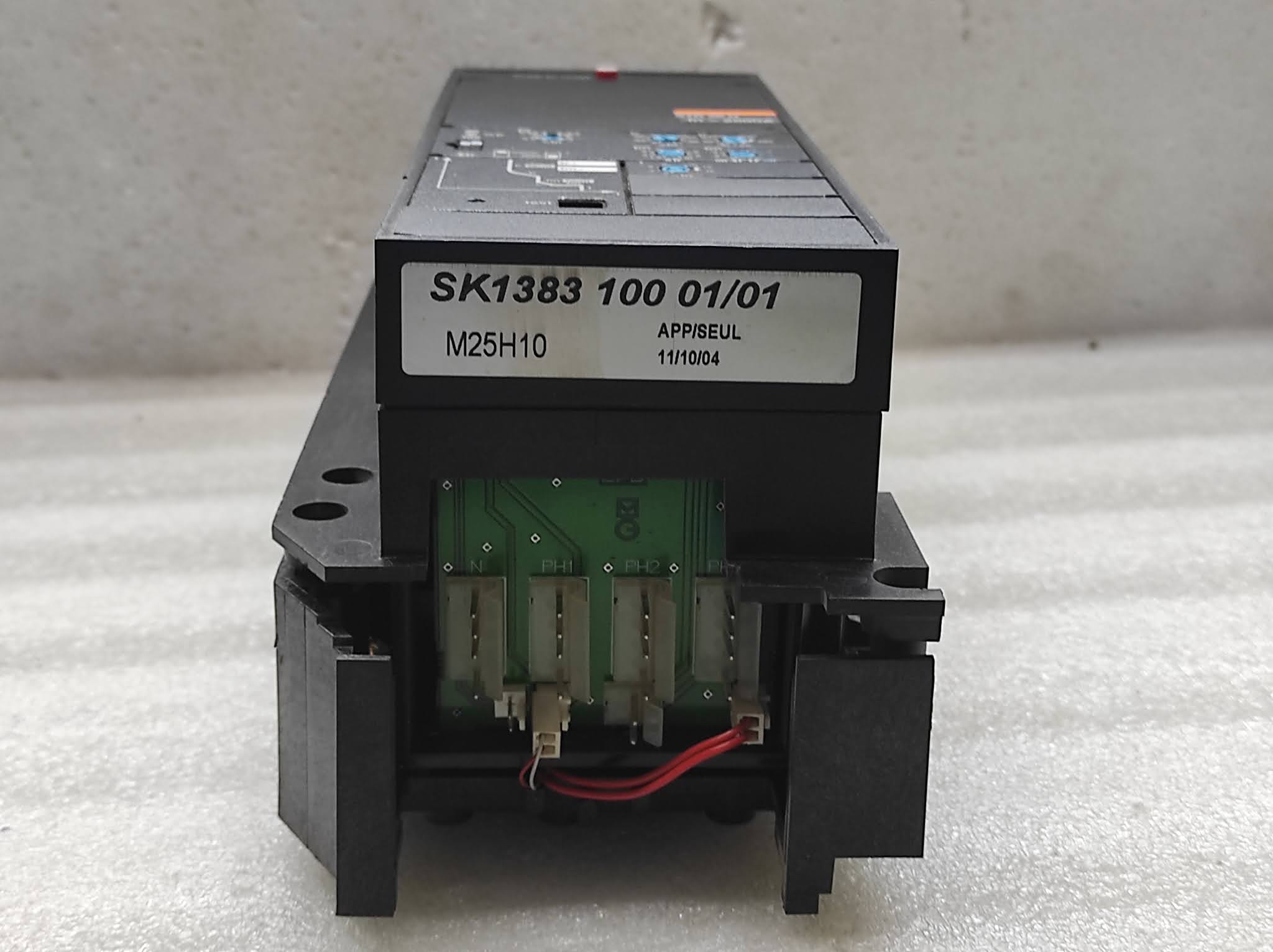 MERLIN GERIN SCHNEIDER STR 58 U TRIP UNIT 2500A STR58U