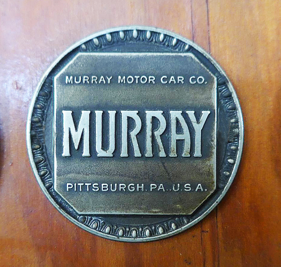 American Auto Emblems: MURRAY