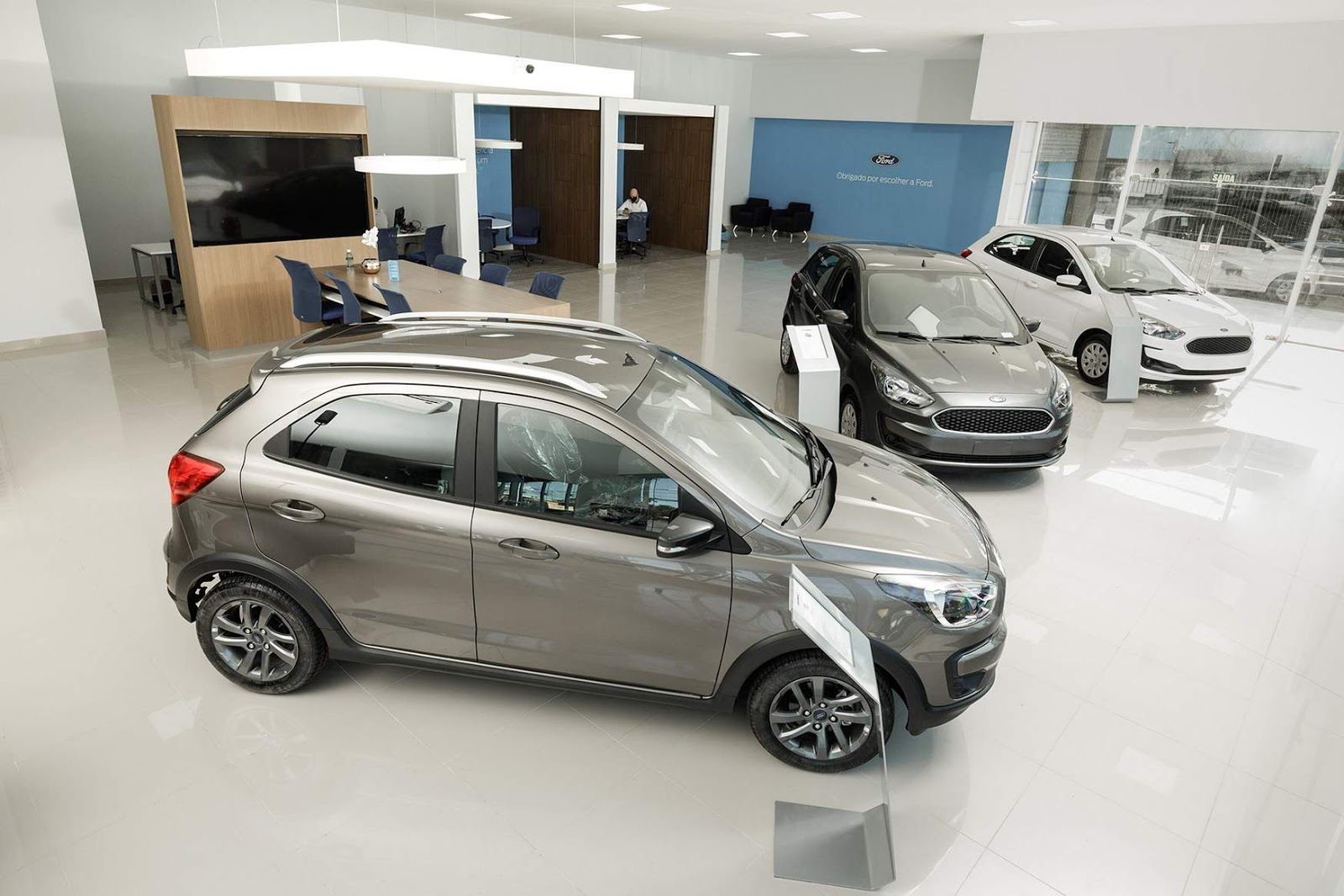Ford inaugura a concessionária Studio, na Avenida dos Bandeirantes, em ...