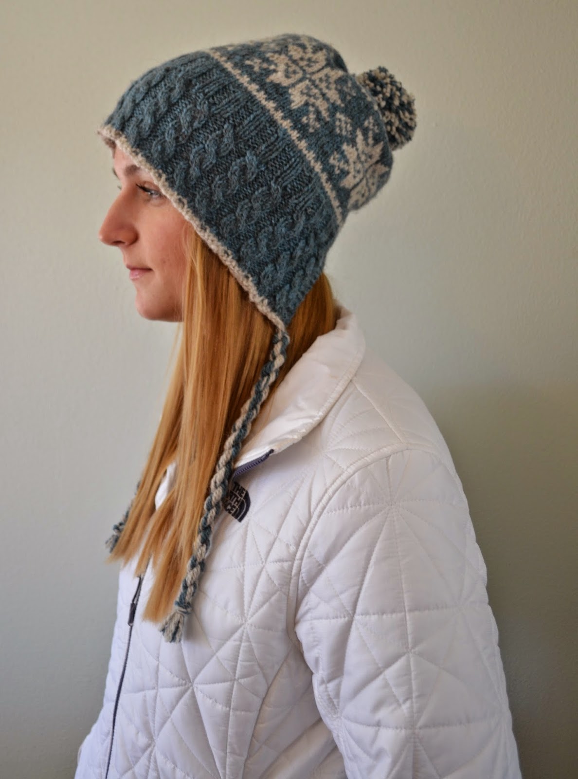 Susan B. Anderson: Split Back Snowflake Hat, plus a traditional version ...
