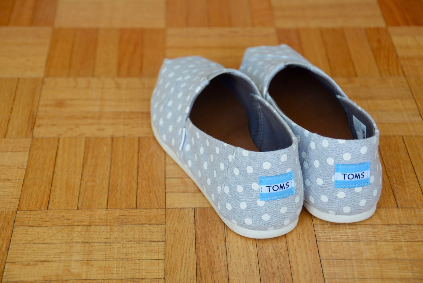 Random-osity: Scav Hunt Sunday: Scrabble and Shoes