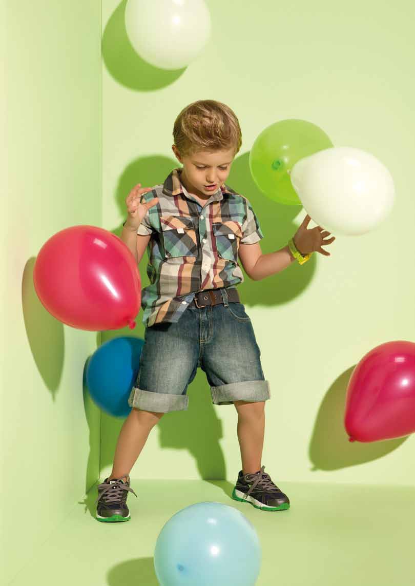 Lookers: Editorial Moda Infantil Revista Lançamentos