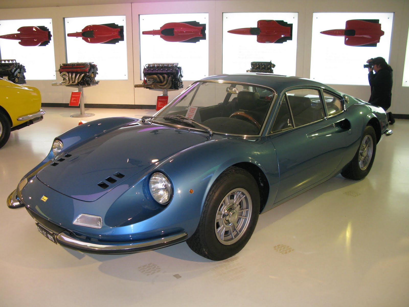 objectivelybiased: Shell and Ferrari an inspiring relationship