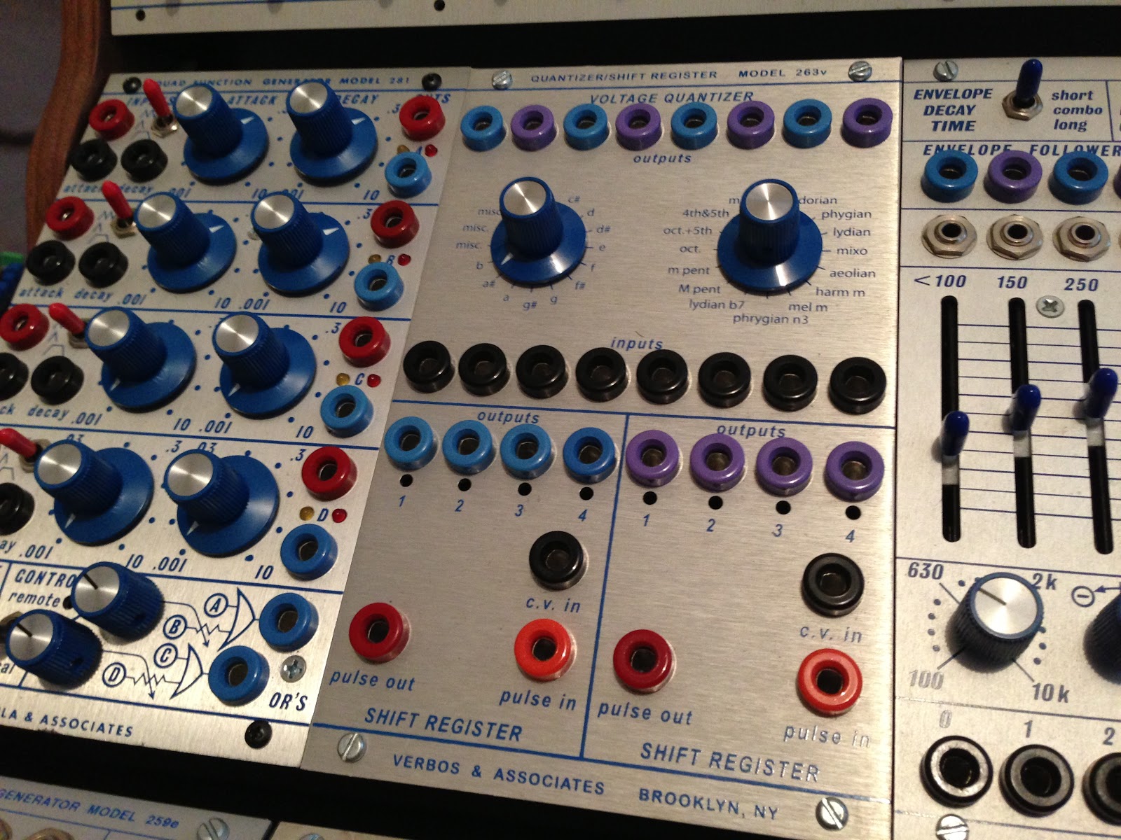 Buchla Tech: Quantizer/Analog Shift Register take II