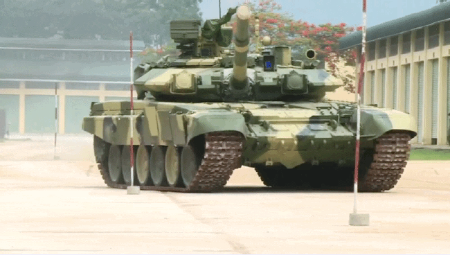DEFENSE STUDIES: A Large Number of Vietnamese T-90 Tanks are on Duty