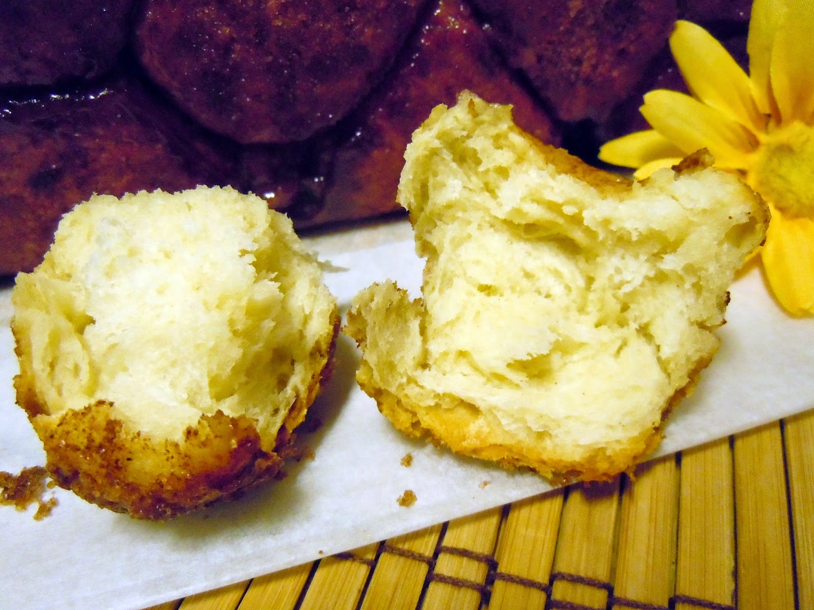"Pal vientre, todo lo que entre": Pan de Mono (Monkey Bread)