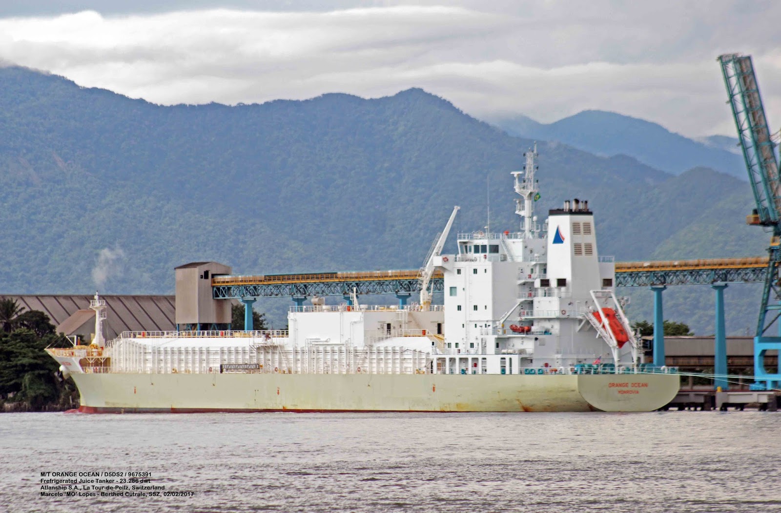 Santos Shiplovers: M/T Orange Ocean / D5DS2, Loading concentrated ...
