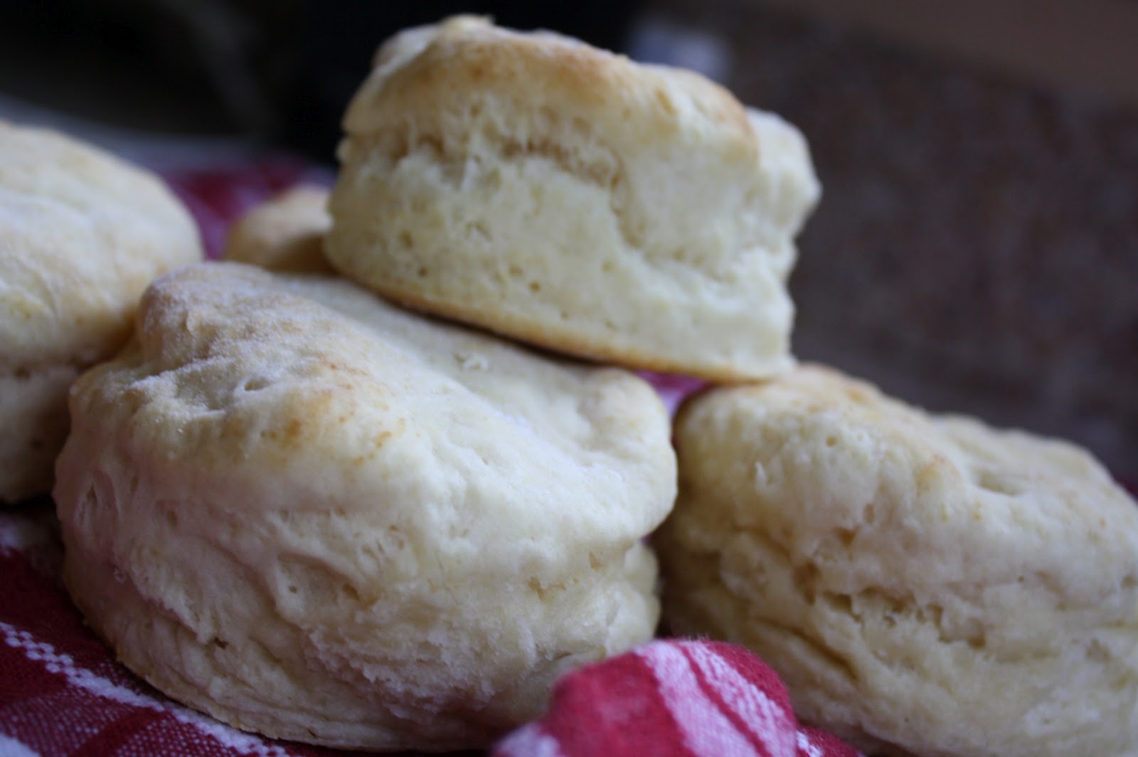 A Dusting of Sugar: Buttermilk Biscuits + Peach Butter