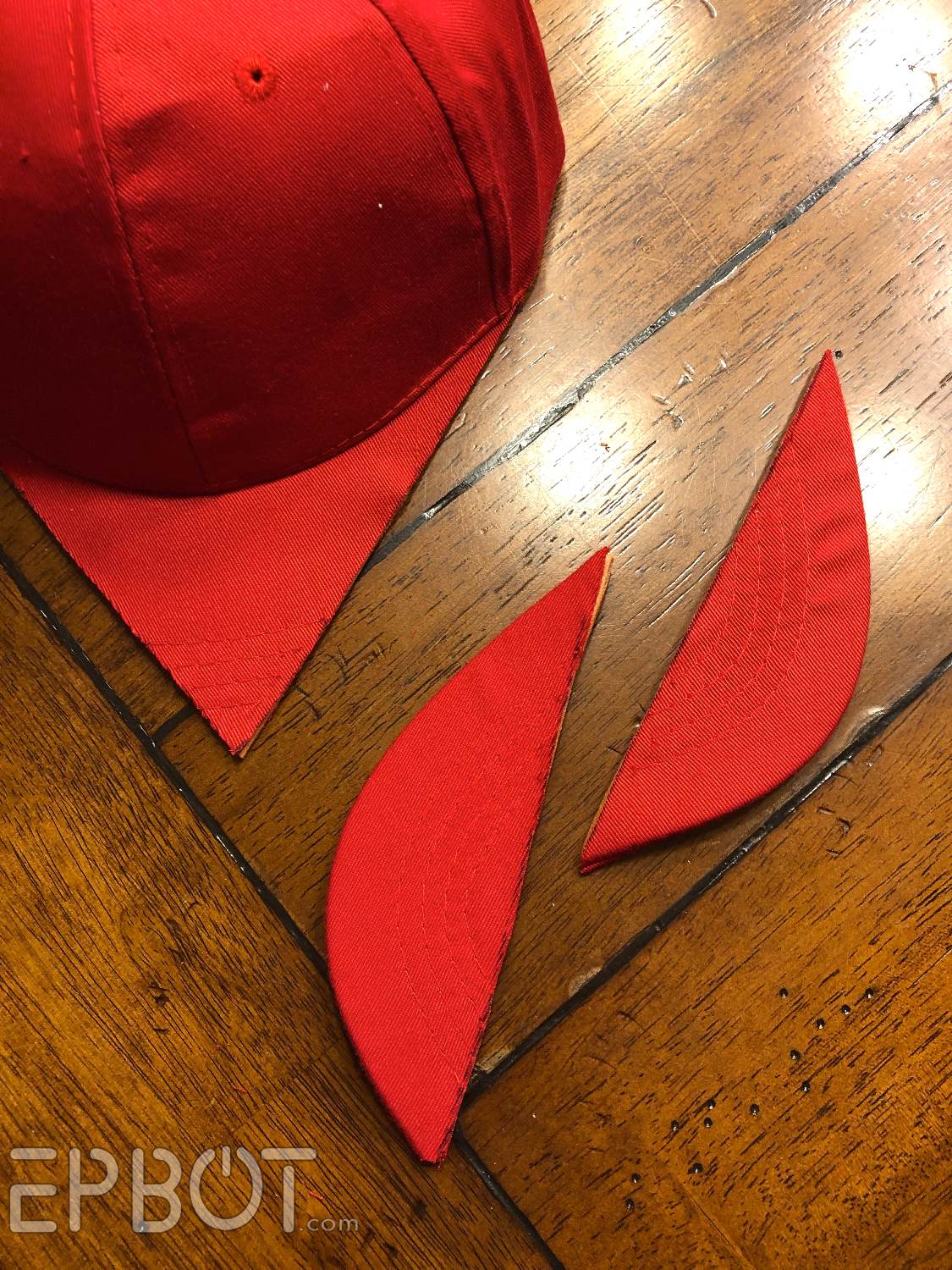 EPBOT: Quick Craft: Let's Make A DIY Hei Hei Hat For Halloween!