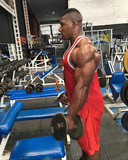 world bodybuilders pictures: Colombia black panther bodybuilder Rubiel ...