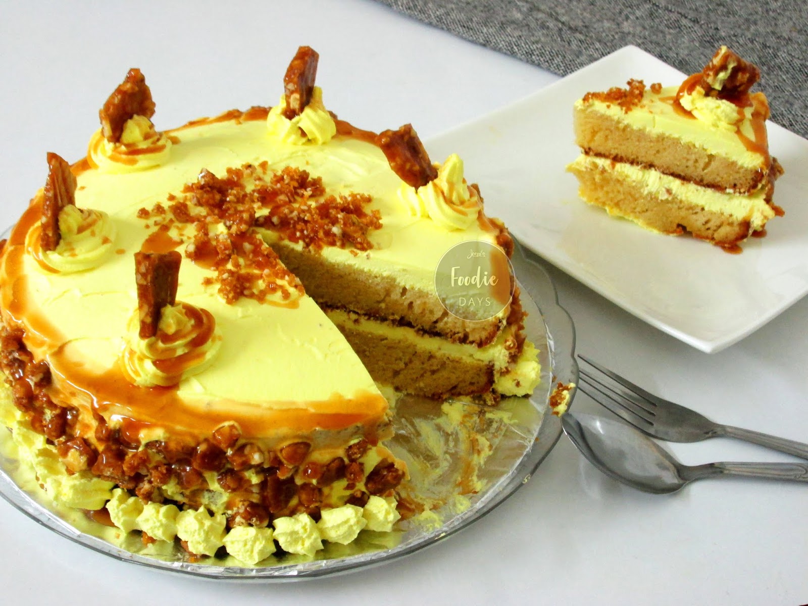 Butterscotch cake | Homemade butterscotch/Caramel sauce & Praline