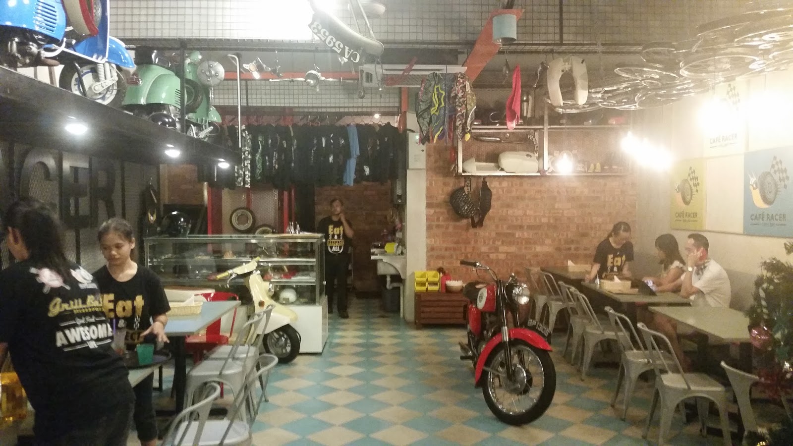 JB Cafe Review: Cafe Racer By Grill Bar - JtheJon