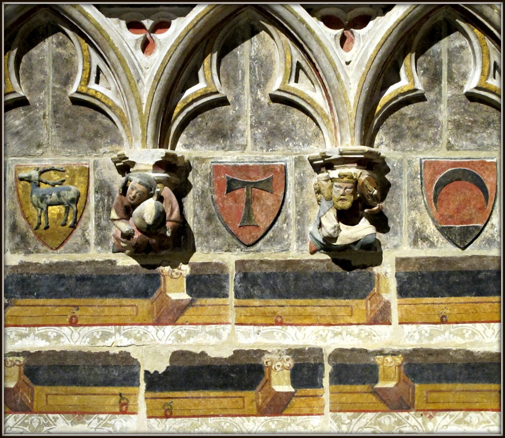 Símbolos, Mitos y Arquetipos: El símbolo de la TAU que todo dios quiere ...