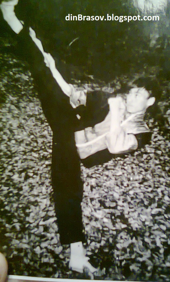 din Brasov: Nicu Dascalu - ce pustan ai fost odata :)