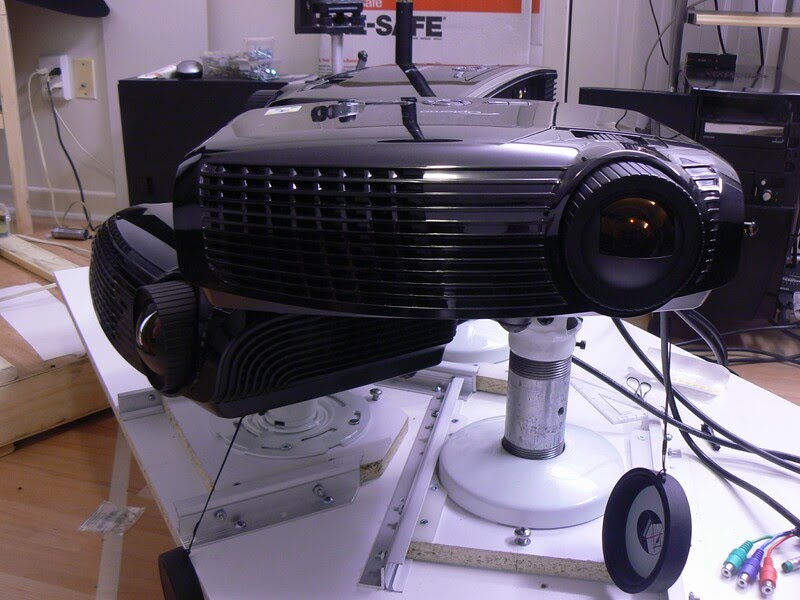 ElephantAir 737 Flight Simulator: Projectors