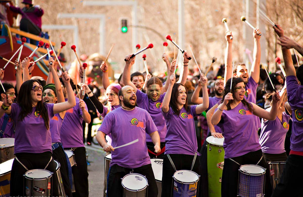 Demasiadas Noches: Batucada (Brasil)