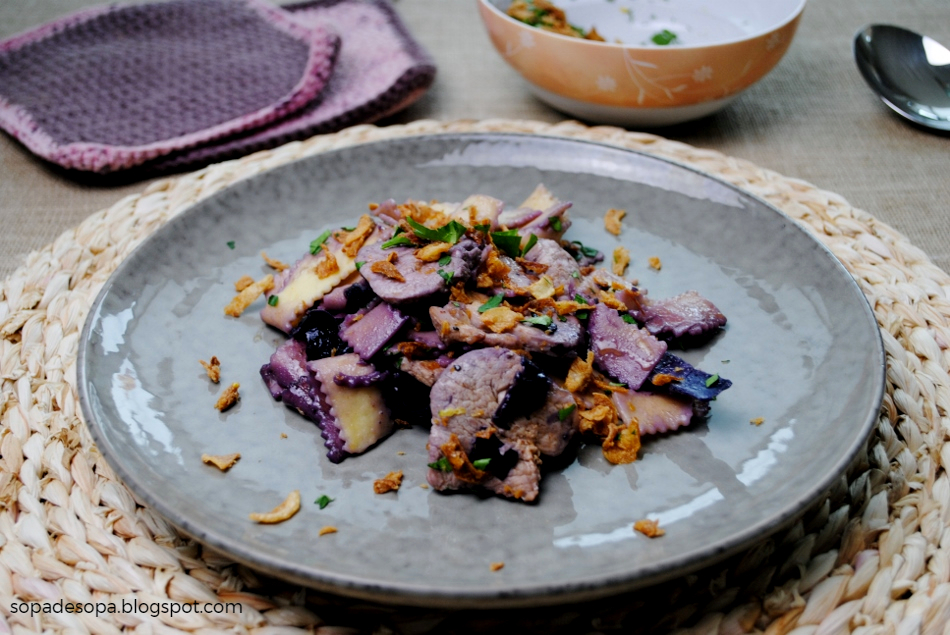 Sopa de Sopa : Salteado de Col Lombarda con Solomillo de Cerdo Sopa de Sopa : Salteado de Col Lombarda con Solomillo de Cerdo