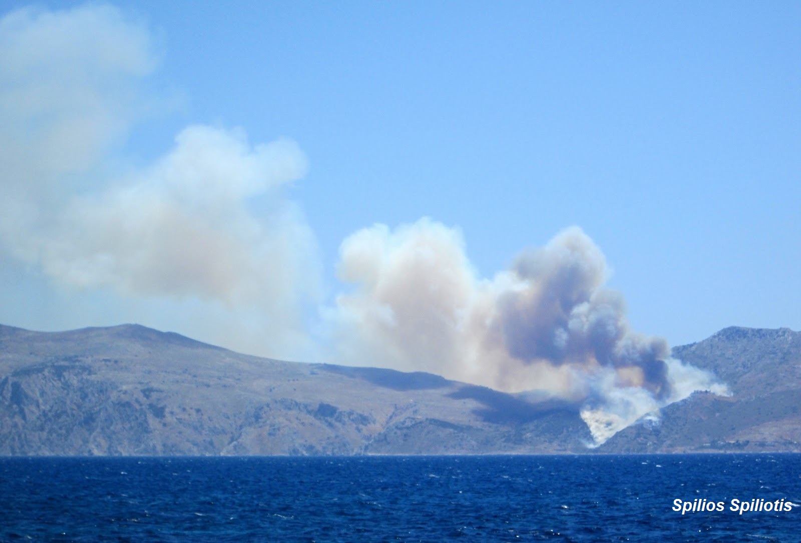 Εικονοσκόπιο News: ''ΜΕΓΑΛΗ ΠΥΡΚΑΓΙΑ ΣΤΗΝ ΥΔΡΑ - ΣΕ ΕΞΕΛΙΞΗ ΒΡΙΣΚΟΝΤΑΙ ...