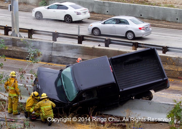 Ringo Chiu Photography: Rainy Day Traffic accident in Los Angeles