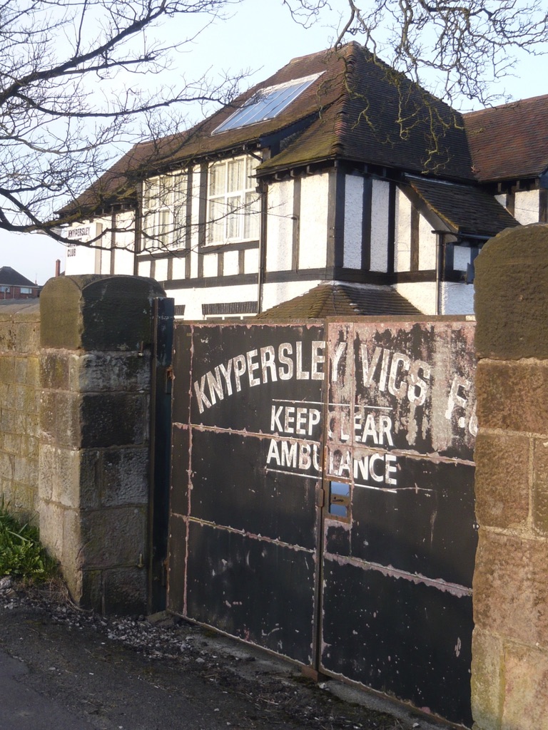 The Mowdog On The Road...: 10 YEARS ON: BIDDULPH VICTORIA 0-3 BARWELL ...