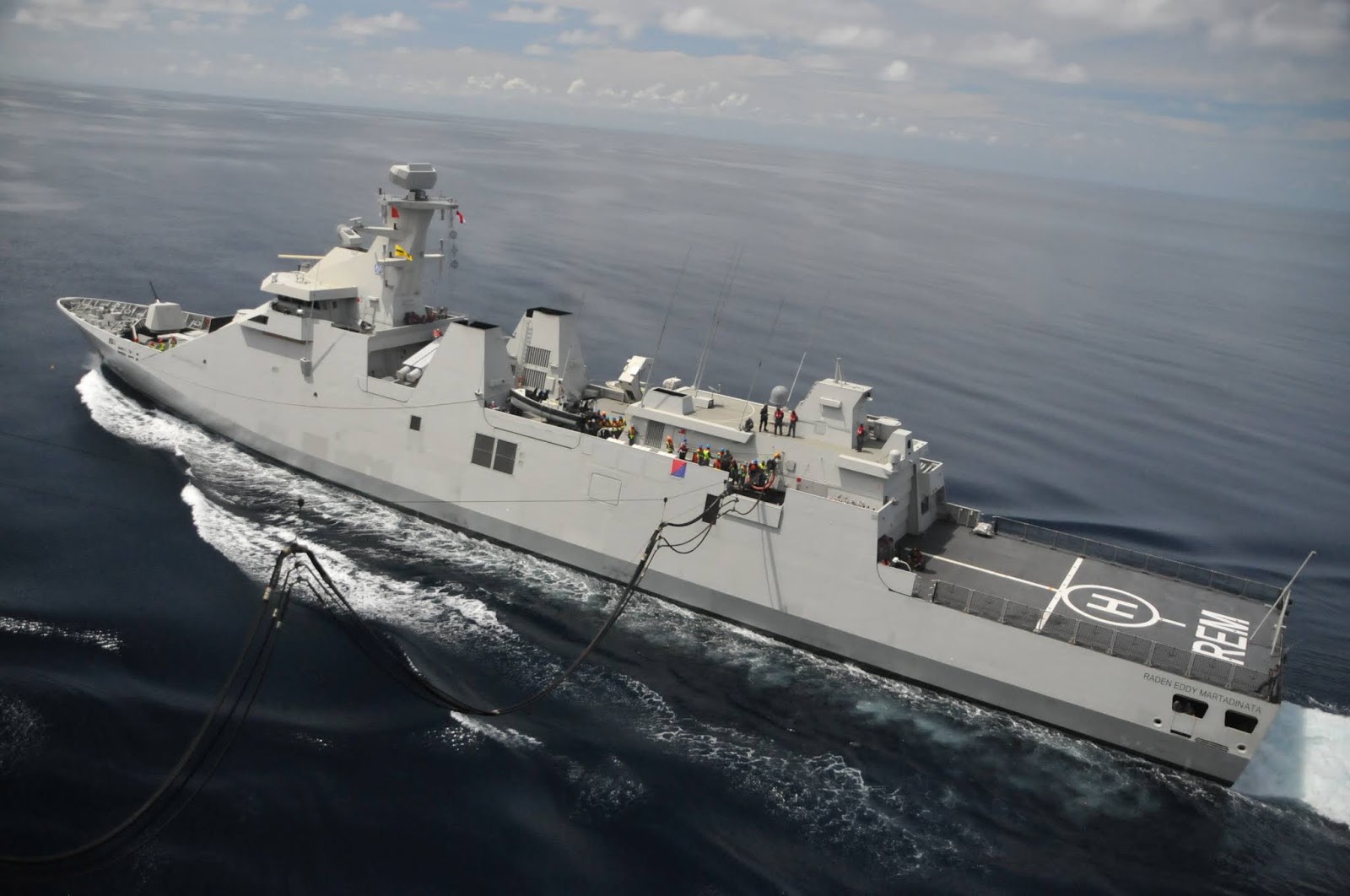DEFENSE STUDIES: KRI Raden Eddy Martadinata-331 Dan USNS Rappahannock-204 Gelar Latma