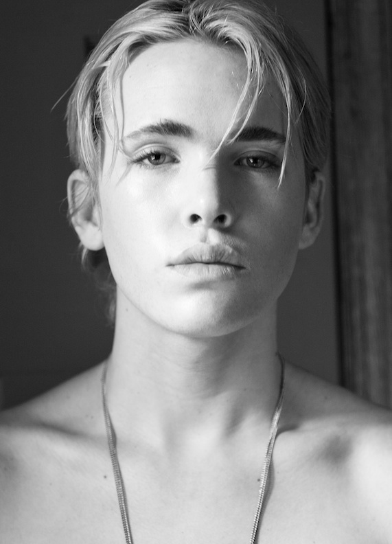 MINT Management - NYC: ADAM JONES - 6' 2" Fresh Face of Androgyne