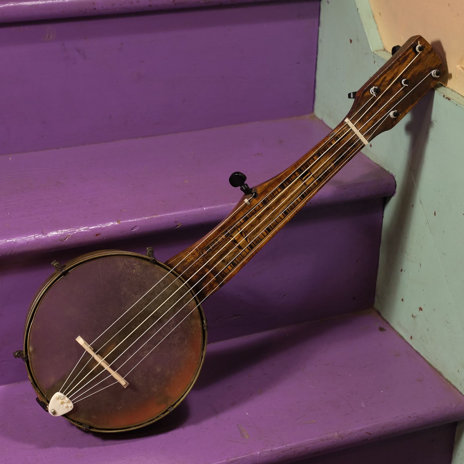 1860s 6-String Fretless Mini Minstrel Banjo