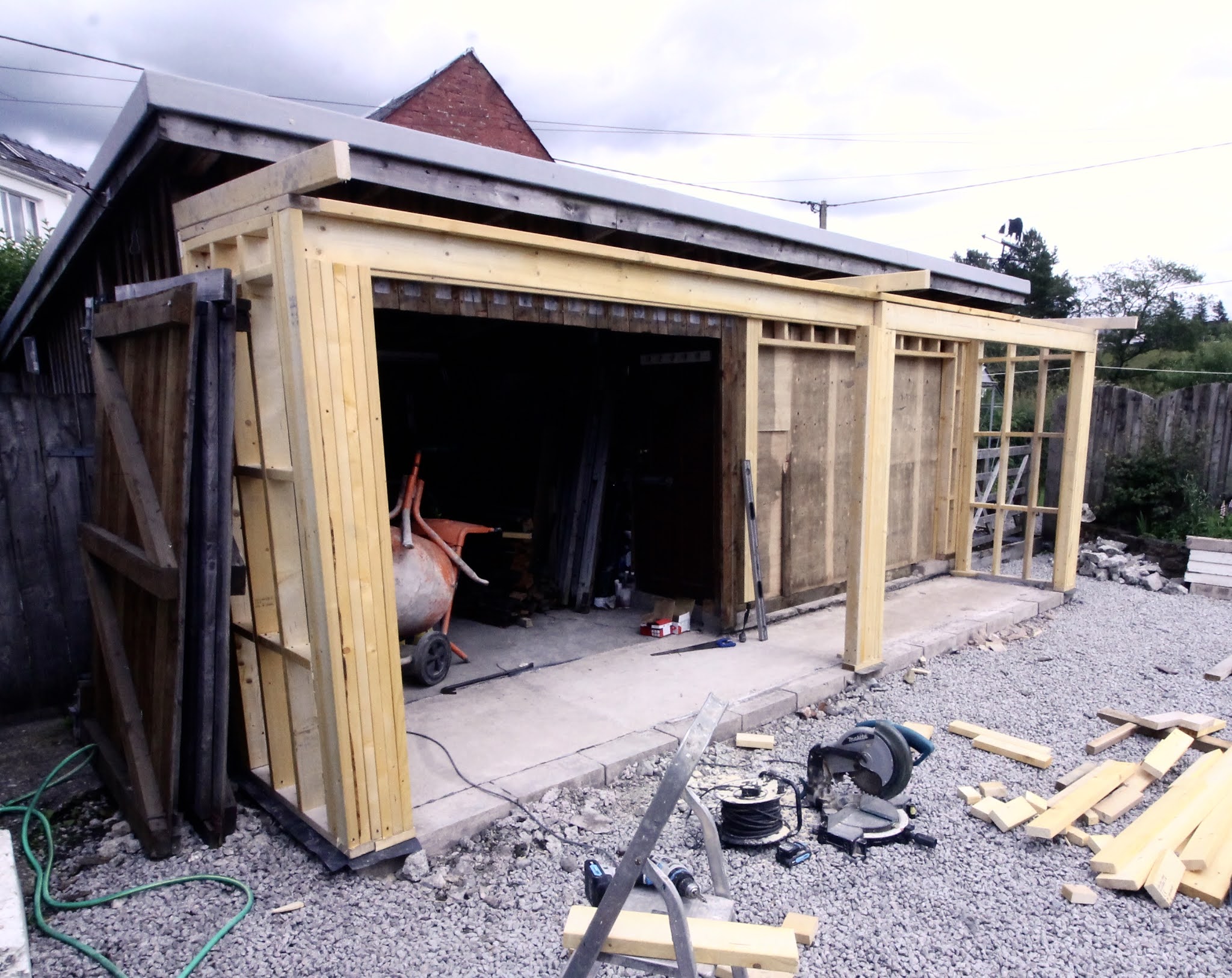 CASPAR DESIGN-FURNITURE: GARAGE EXTENSION