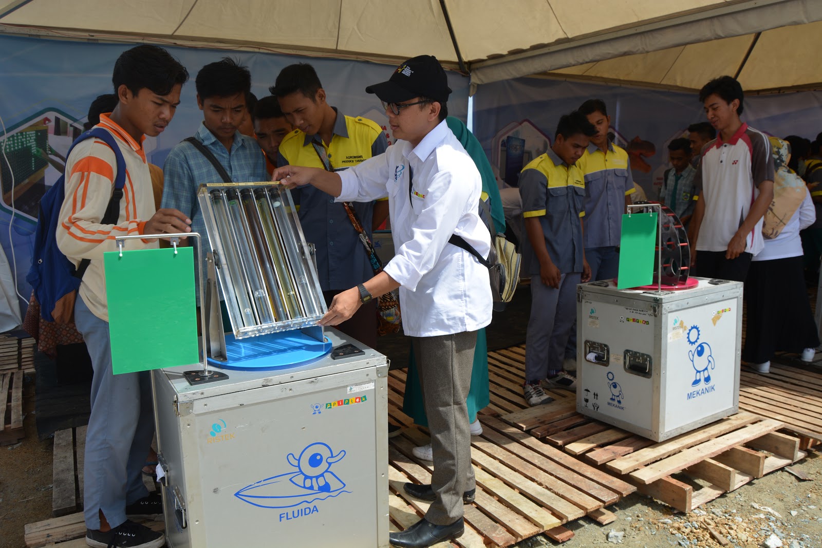 PP-IPTEK RESMIKAN PUSPA IPTEK KE-25 DI PROVINSI NUSA TENGGARA BARAT ...