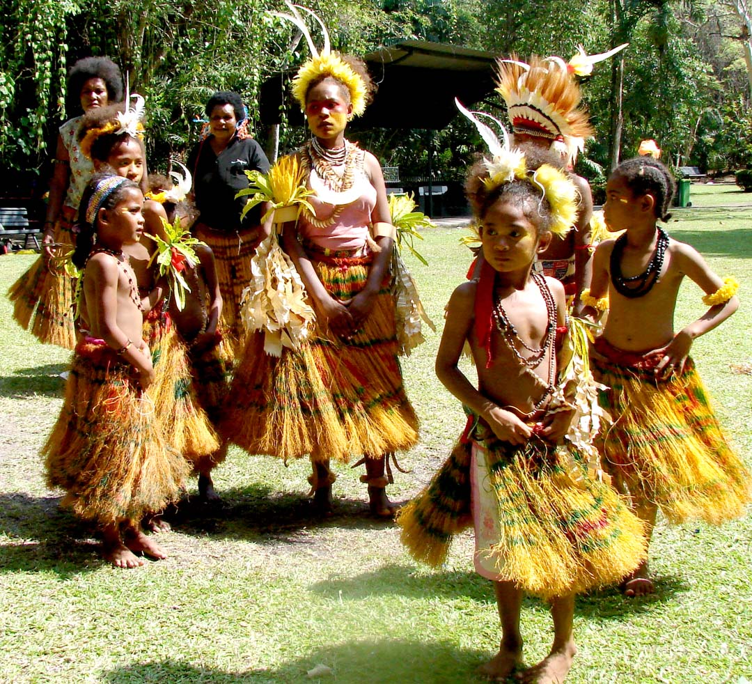 Tembari Children's Care (TCC) Inc: Oro community sing-sing: Lucky day ...