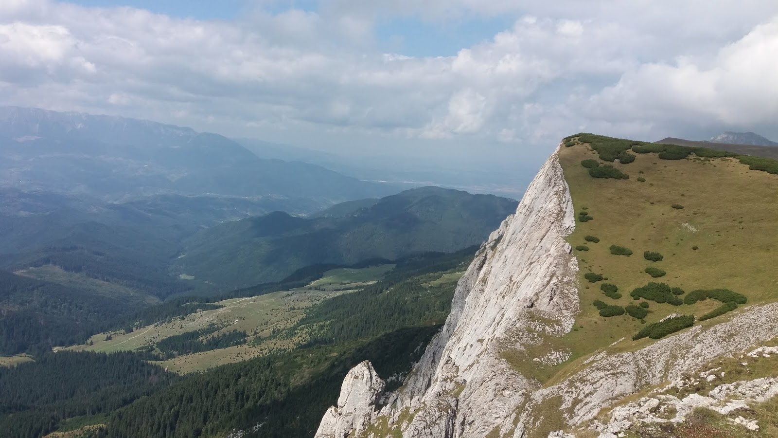 Hoinarind prin Romania: Canionul Horoabelor - Coltii Tapului 2155 m ...
