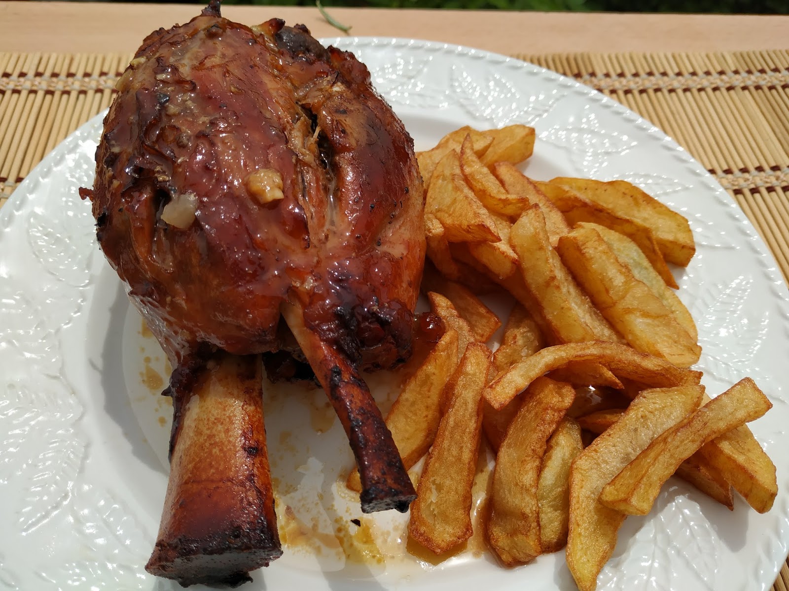 Una mariposa en mi cocina: Codillo de cerdo asado al horno a la cerveza