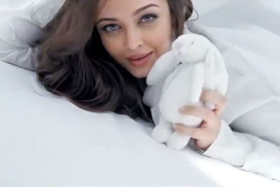 Telugu All Images: aish Hot HD Images