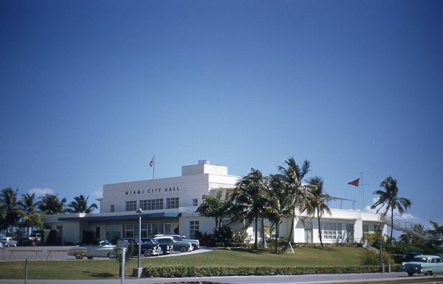 40 Fascinating Color Photos Capture Street Scenes of Miami & Miami ...