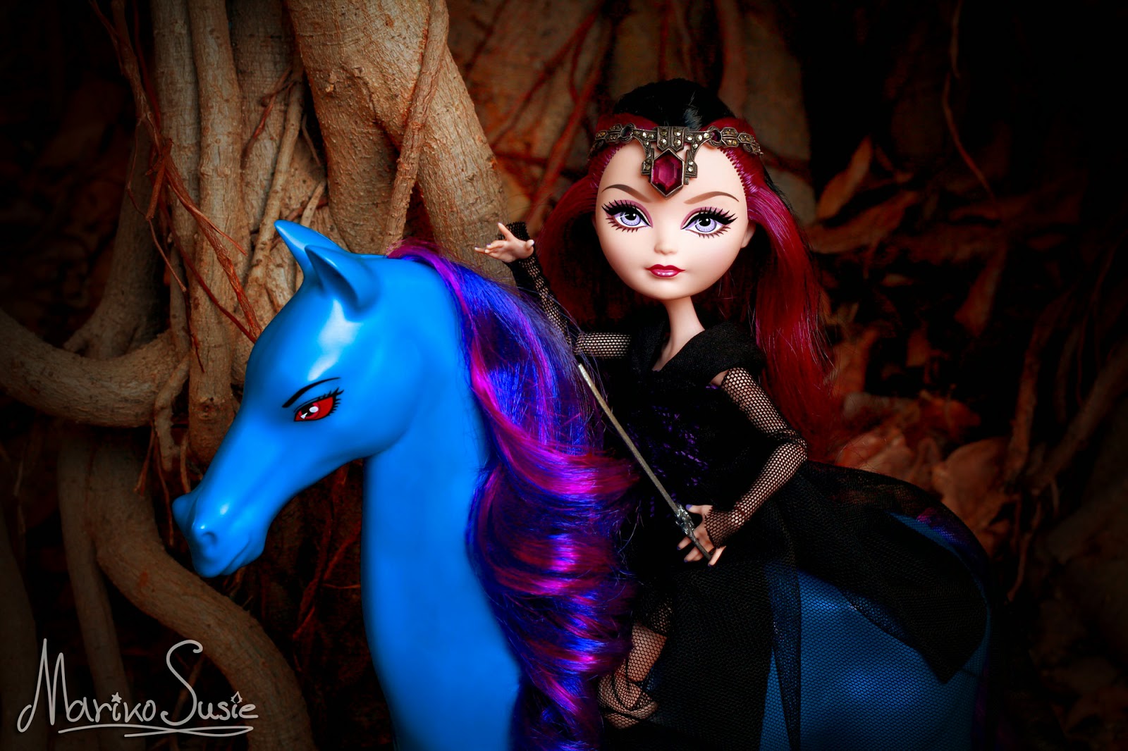 Mariko & Susie's Blog: Dark Horse, Raven and Nightmare in the Haunted ...