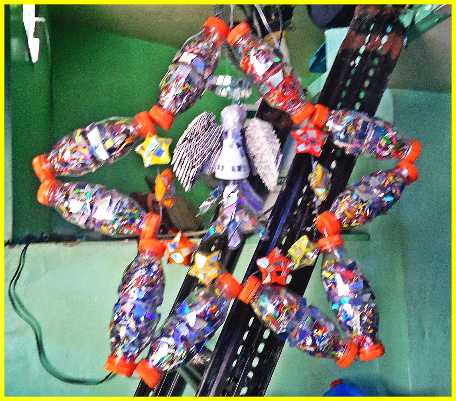 Perfect Your Smile: PASKONG PAROL MULA SA BASURA