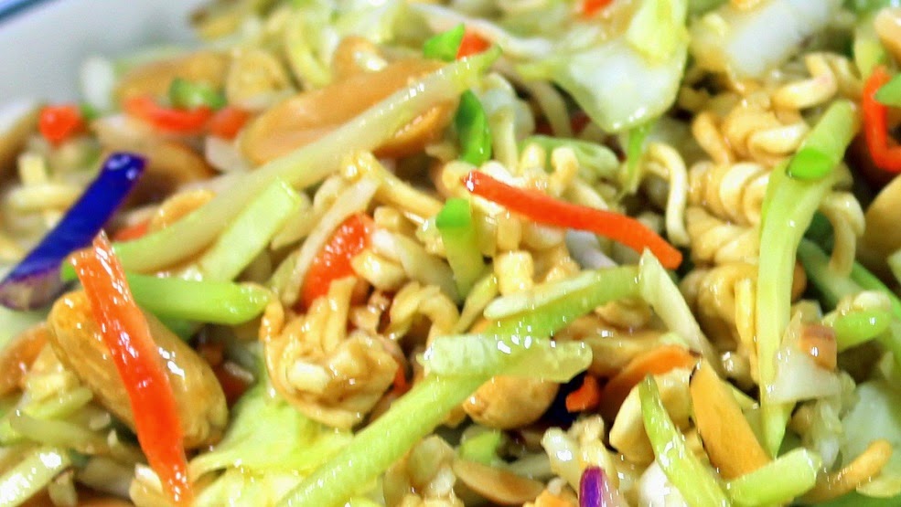 52 Ways to Cook: Asian Ramen Noodle Salad - FAST EASY DELICIOUS Crowd ...
