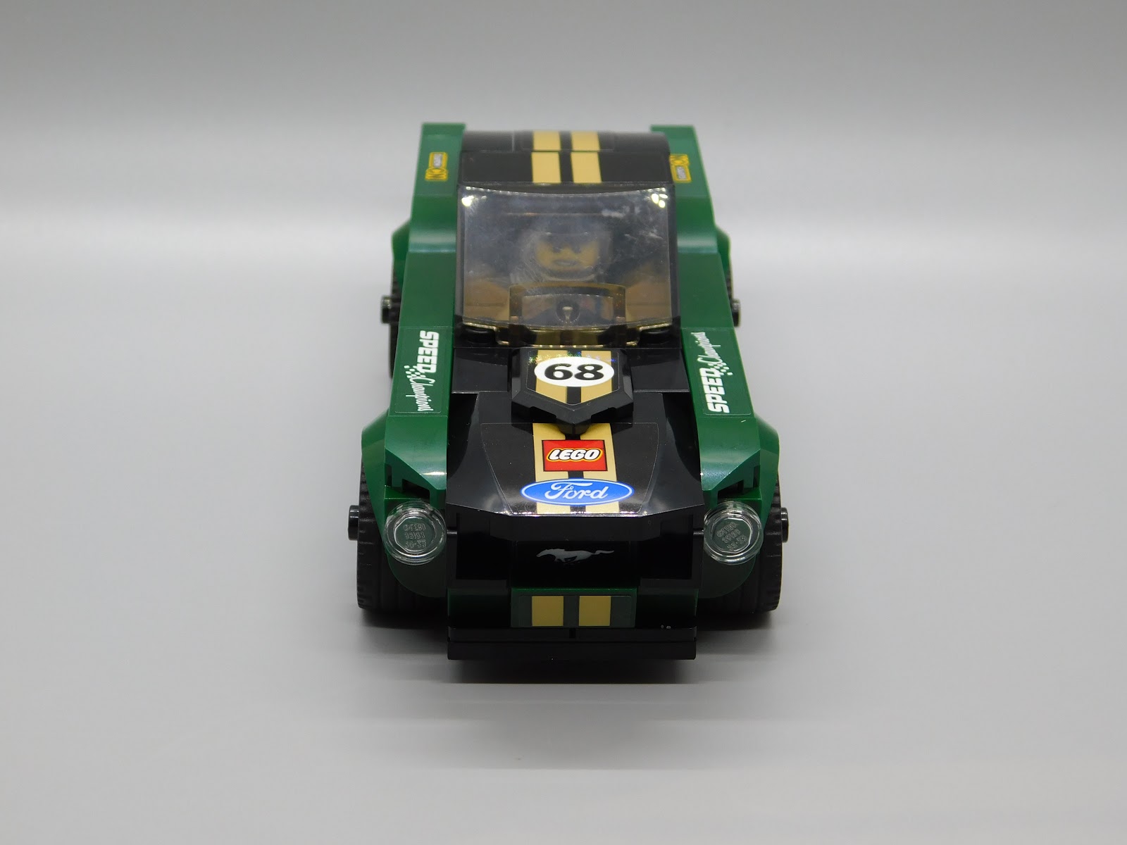 SnapBuilder: LEGO Speed Champions Ford Mustang Fastback