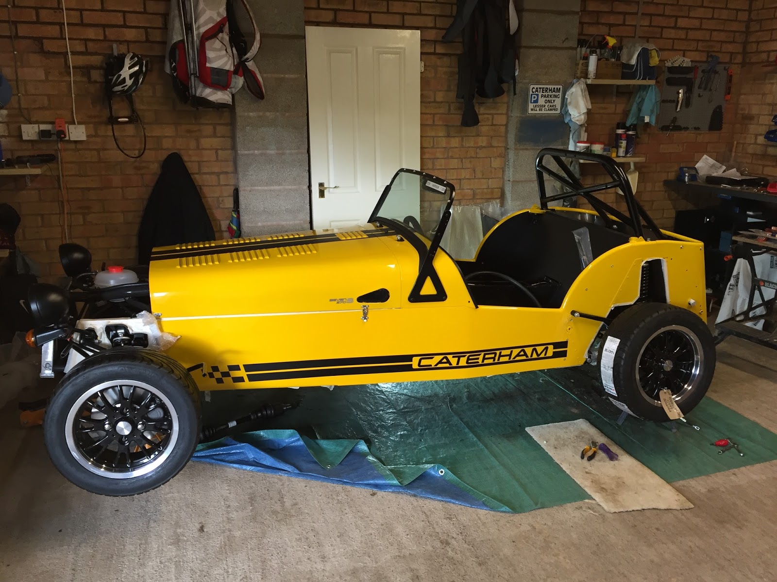 Caterham Seven Build!: Rear Suspension