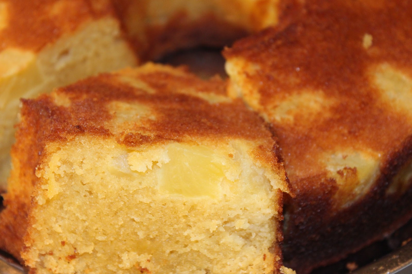 Gâteau familial à l'ananas