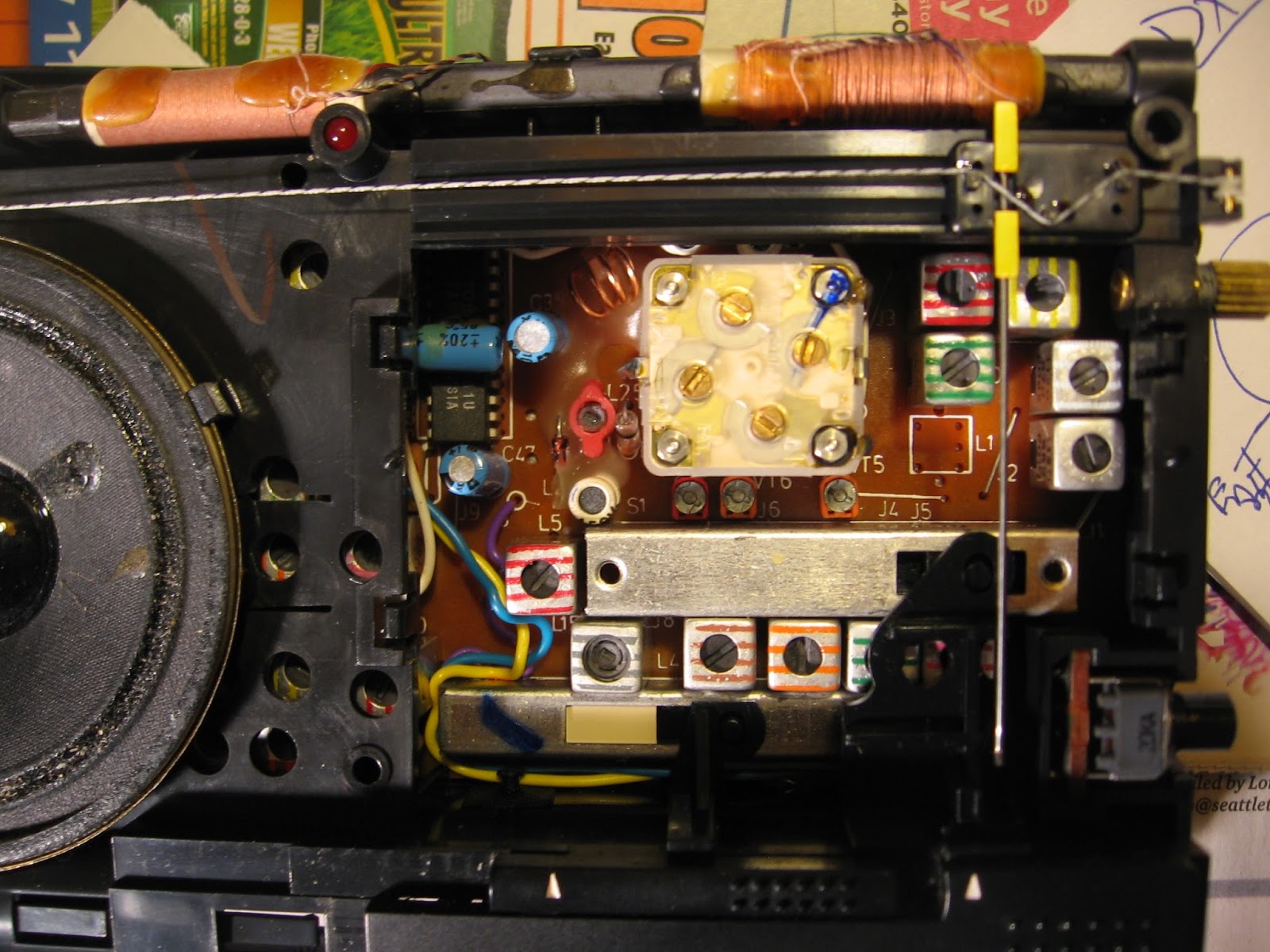 Interrock Nation: MW DXing with the Realistic DX-350 / Sangean SG-700L