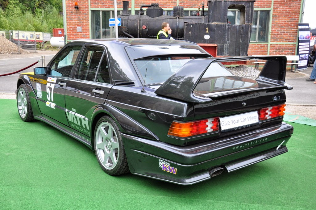 Mercedes-Benz W201 190E Evolution II by Vaeth | BENZTUNING